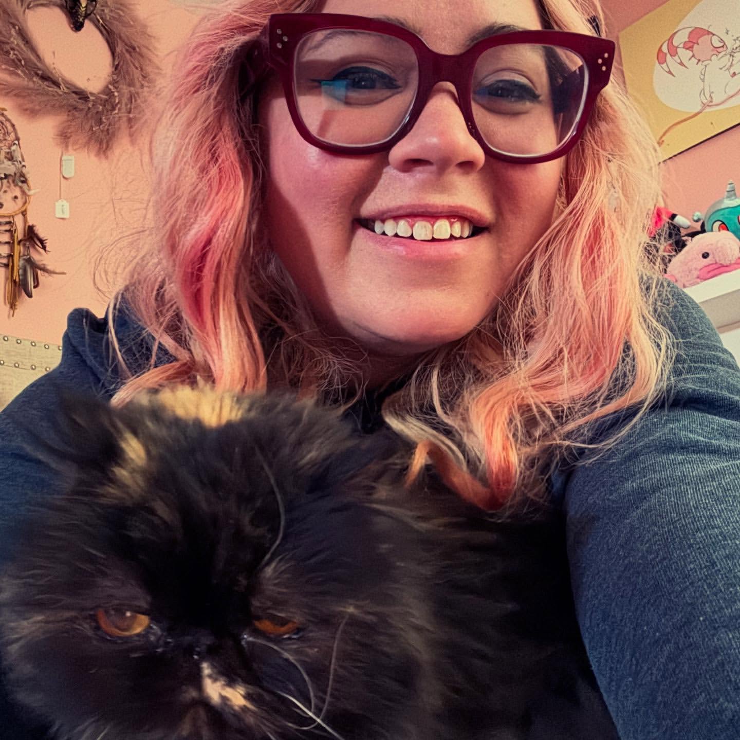 Vivienne Medrano Net Worth 2025: How She Built Her Millions